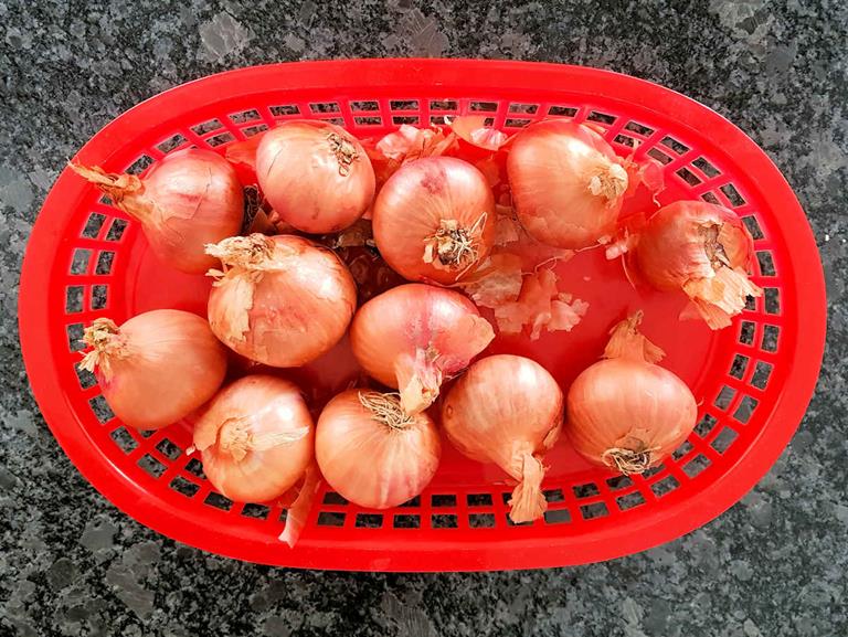 Baked Maple And Balsamic Shallots | Recipe | Cuisine Fiend