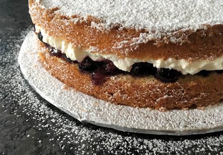 Blueberry And Cream Sponge Cake | Recipe | Cuisine Fiend