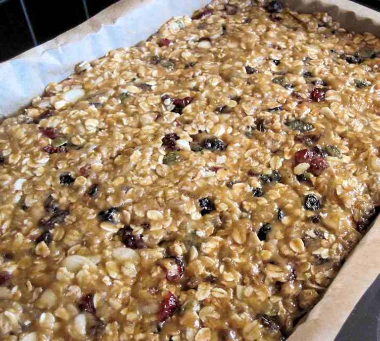 Oats And Dried Fruit Bars | Recipe | Cuisine Fiend