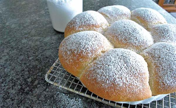 Buchteln | Recipe | Cuisine Fiend