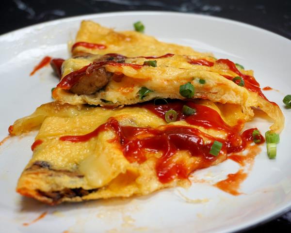 Cheese And Mushroom Omelette | Recipe | Cuisine Fiend