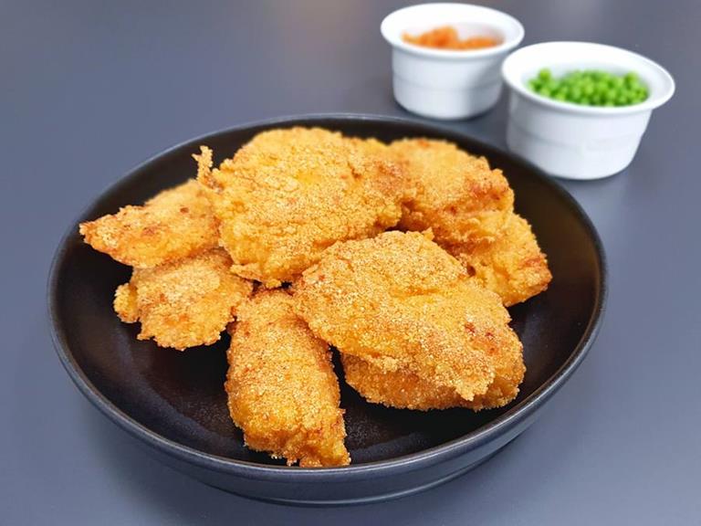 Cheesy Chicken Nuggets | Recipe | Cuisine Fiend