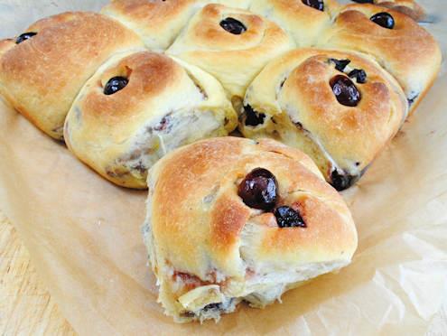 Marzipan Buns | Recipe | Cuisine Fiend