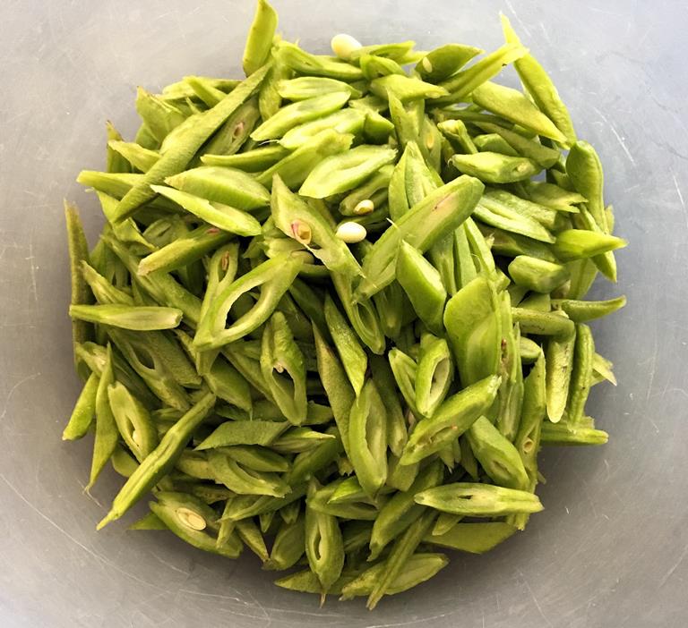 Garlicky Runner Beans | Recipe | Cuisine Fiend