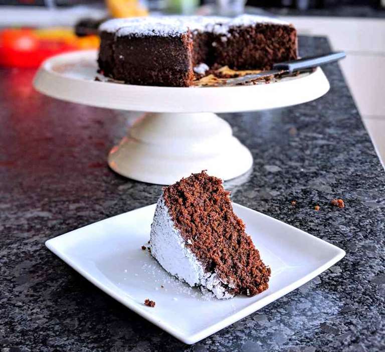 Fresh Ginger And Molasses Cake | Recipe | Cuisine Fiend