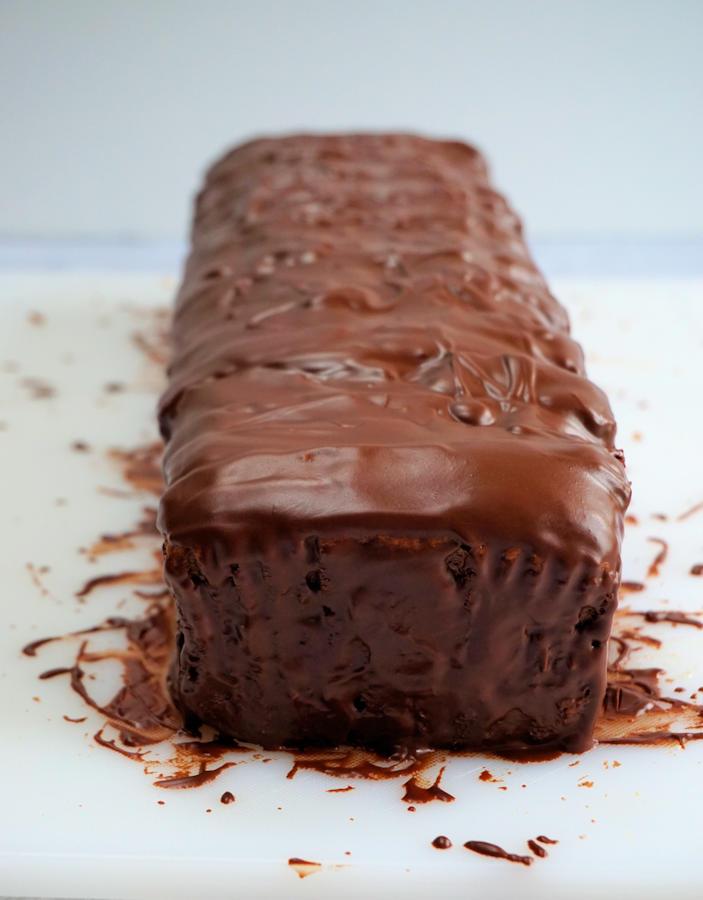 Metre-Long Cake | Recipe | Cuisine Fiend
