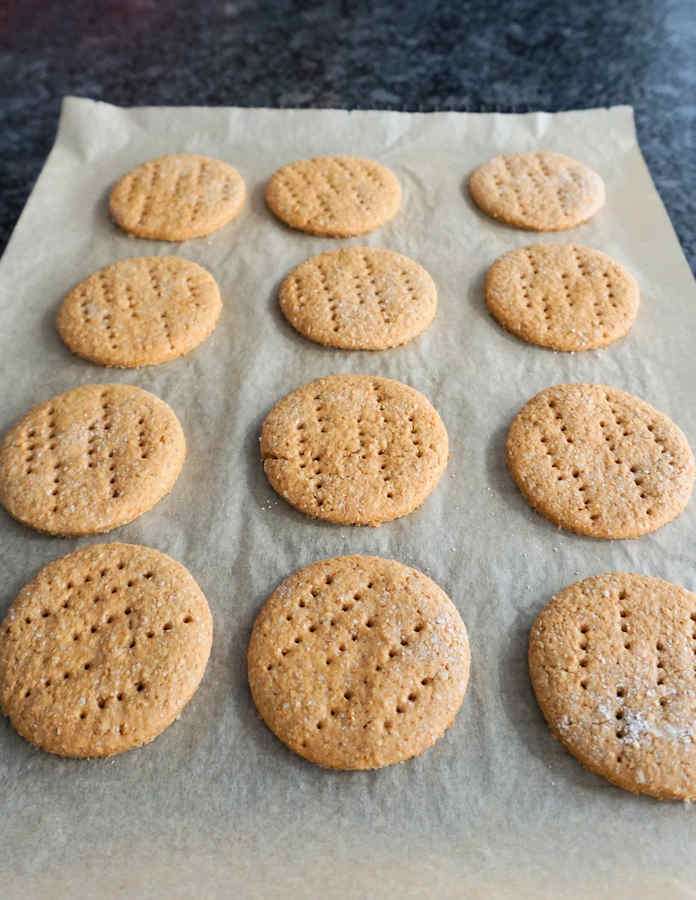 Crunchy Biscuits | Recipe | Cuisine Fiend