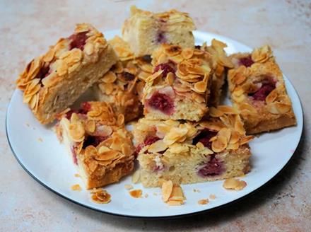 Raspberry And Almond Slice | Recipe | Cuisine Fiend