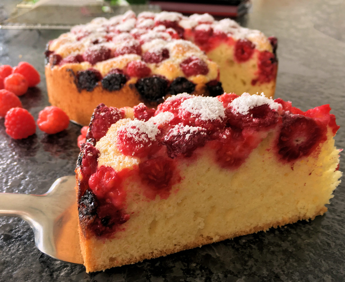 Raspberry Sponge Cake | Recipe | Cuisine Fiend
