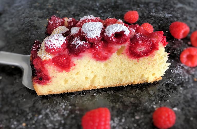 Raspberry Sponge Cake | Recipe | Cuisine Fiend