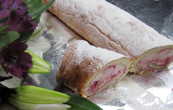 Raspberry Cream Roulade | Recipe | Cuisine Fiend