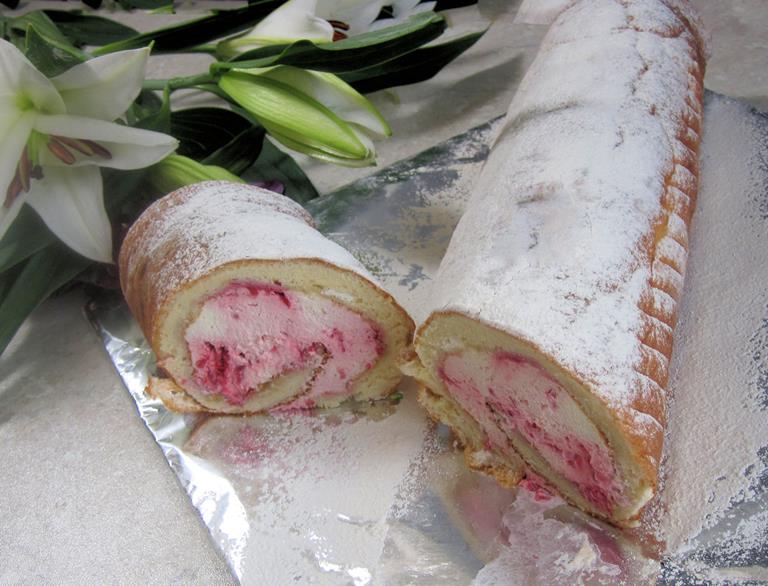 Raspberry Cream Roulade | Recipe | Cuisine Fiend