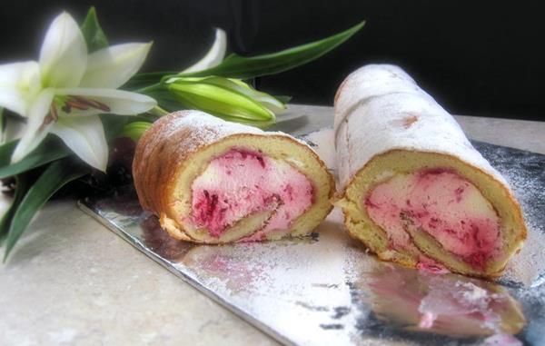 Raspberry Cream Roulade | Recipe | Cuisine Fiend
