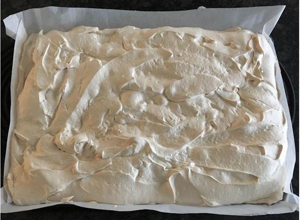 Raspberry Meringue Roulade | Recipe | Cuisine Fiend