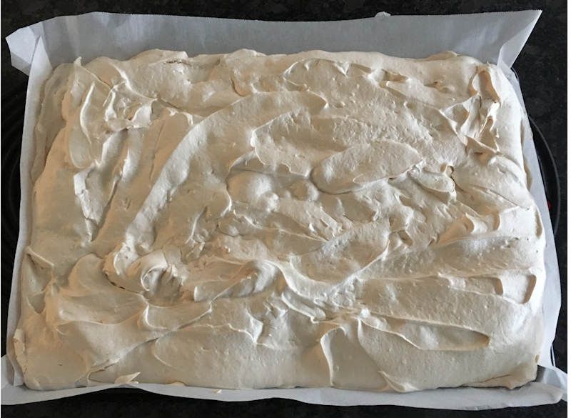 Raspberry Meringue Roulade | Recipe | Cuisine Fiend