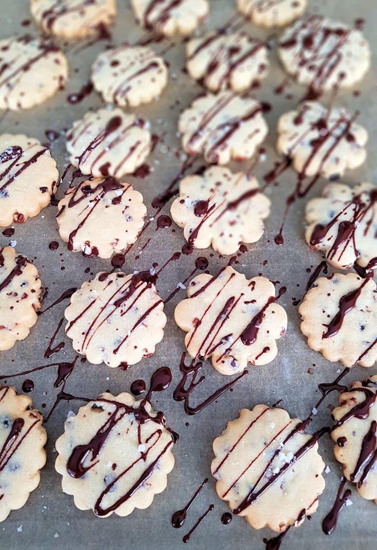 Sablé Biscuits With Cocoa Nibs | Recipe | Cuisine Fiend