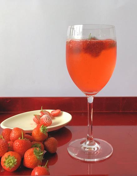 Strawberry Fizz | Recipe | Cuisine Fiend