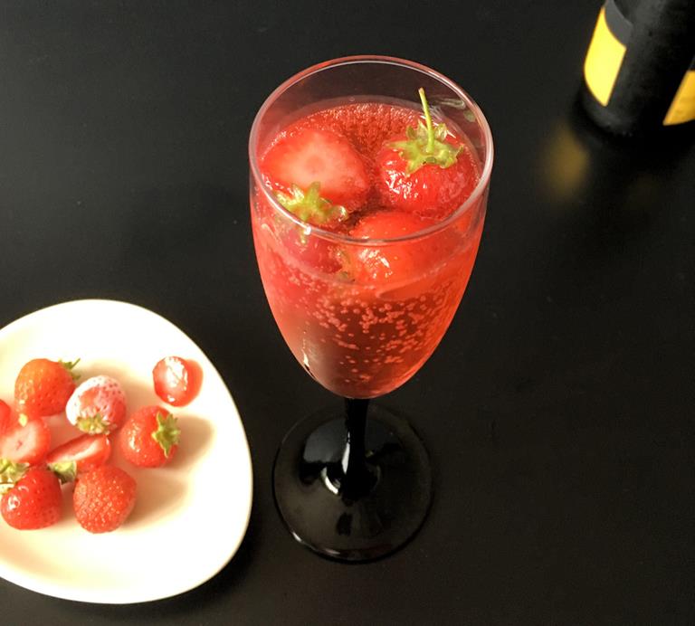 Strawberry Fizz | Recipe | Cuisine Fiend