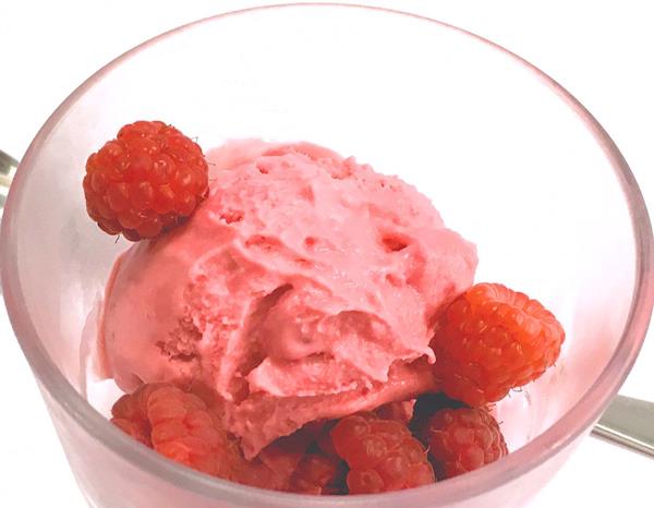 Summer Berry Ice Cream | Recipe | Cuisine Fiend