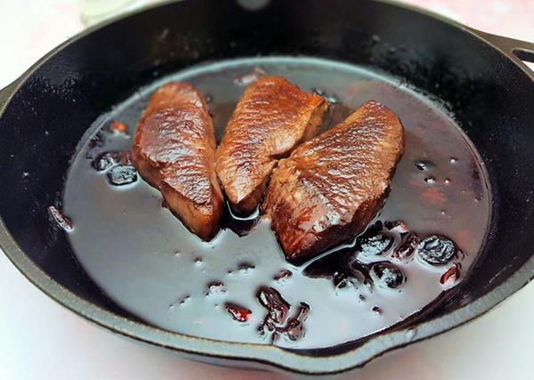 Venison Steaks With Red Sauce | Recipe | Cuisine Fiend