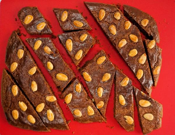 Chunky Dutch Gingerbread | Recipe | Cuisine Fiend