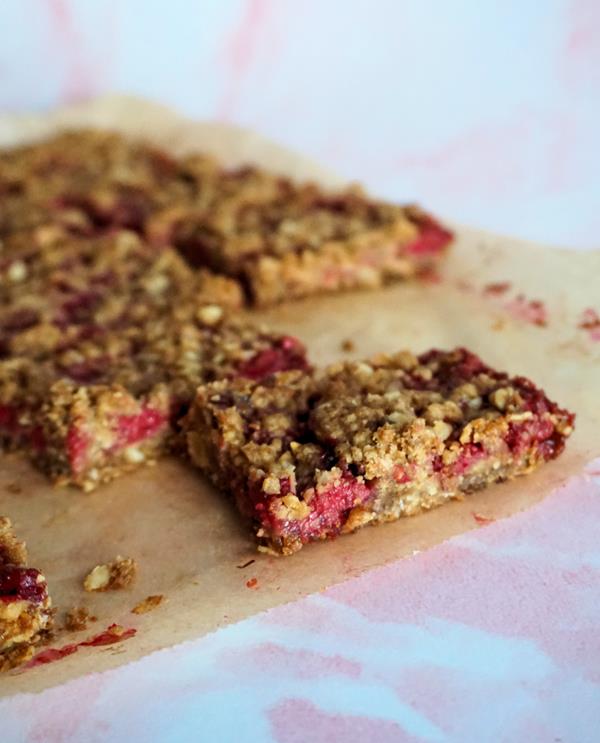 Raspberry Crumble Bars | Recipe | Cuisine Fiend
