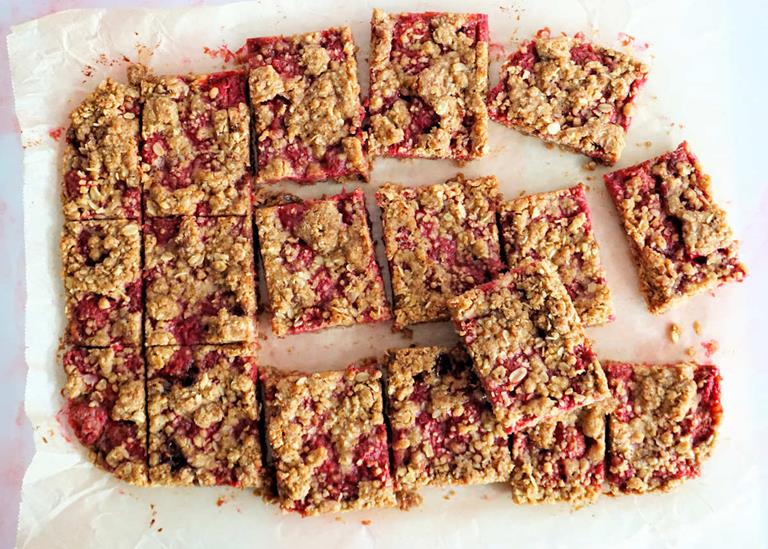 Raspberry Crumble Bars | Recipe | Cuisine Fiend